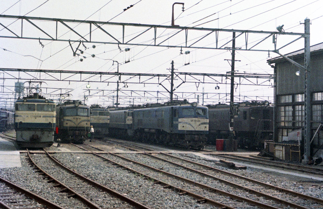 青春の鉄門 上野 品川